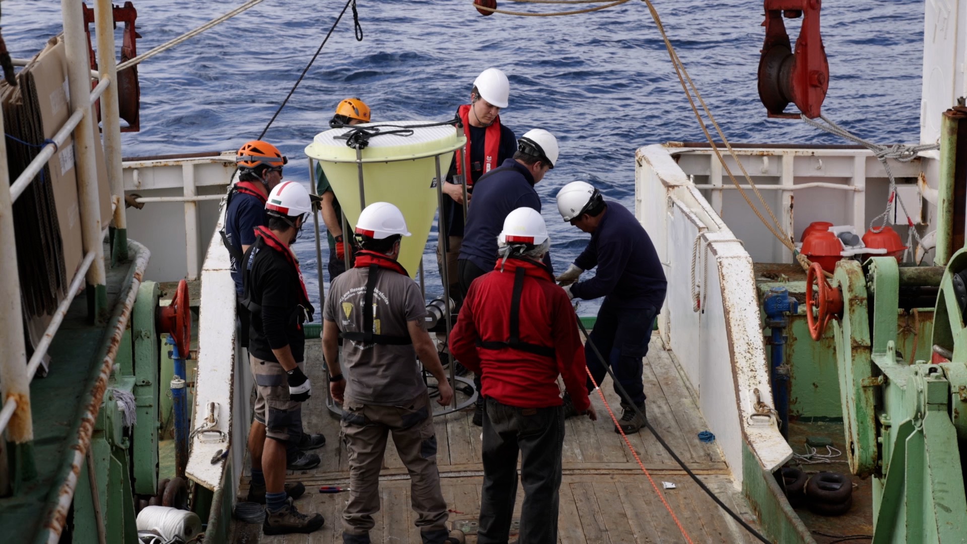 Chile completes the installation of its first Integrated Deep-Ocean ...